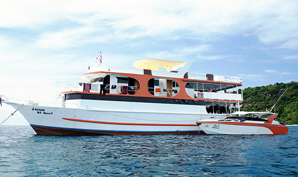 Flexible Liveaboards | Platform Boats | Plan your stay to suit your holiday